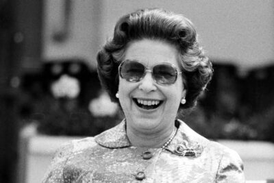 Review: Portrait of the Queen — Movies for the Rest of Us with Bill ...