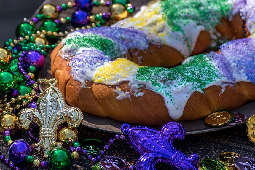 How to Make a Better Tasting King Cake for Mardi Gras | The Saturday ...