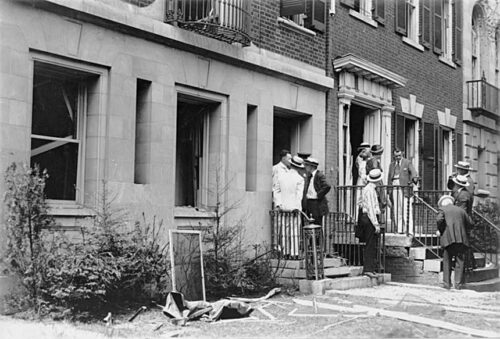 100 Years Ago: The Man Who Singlehandedly Stopped Thousands of Illegal ...